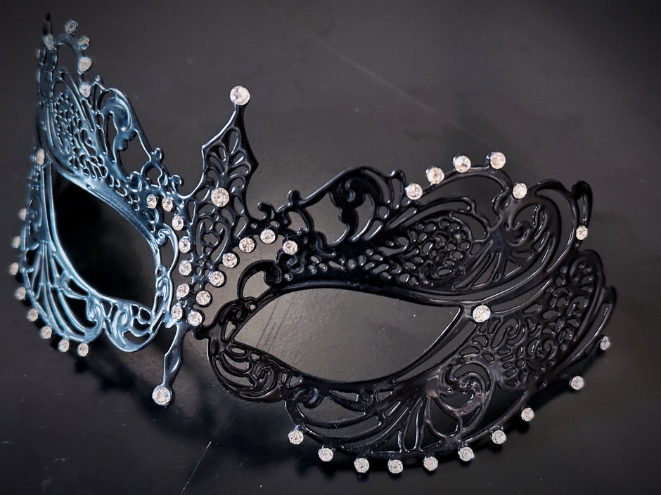 Black Masquerade Masks - Elegant Black & Venetian Party Masks ...
