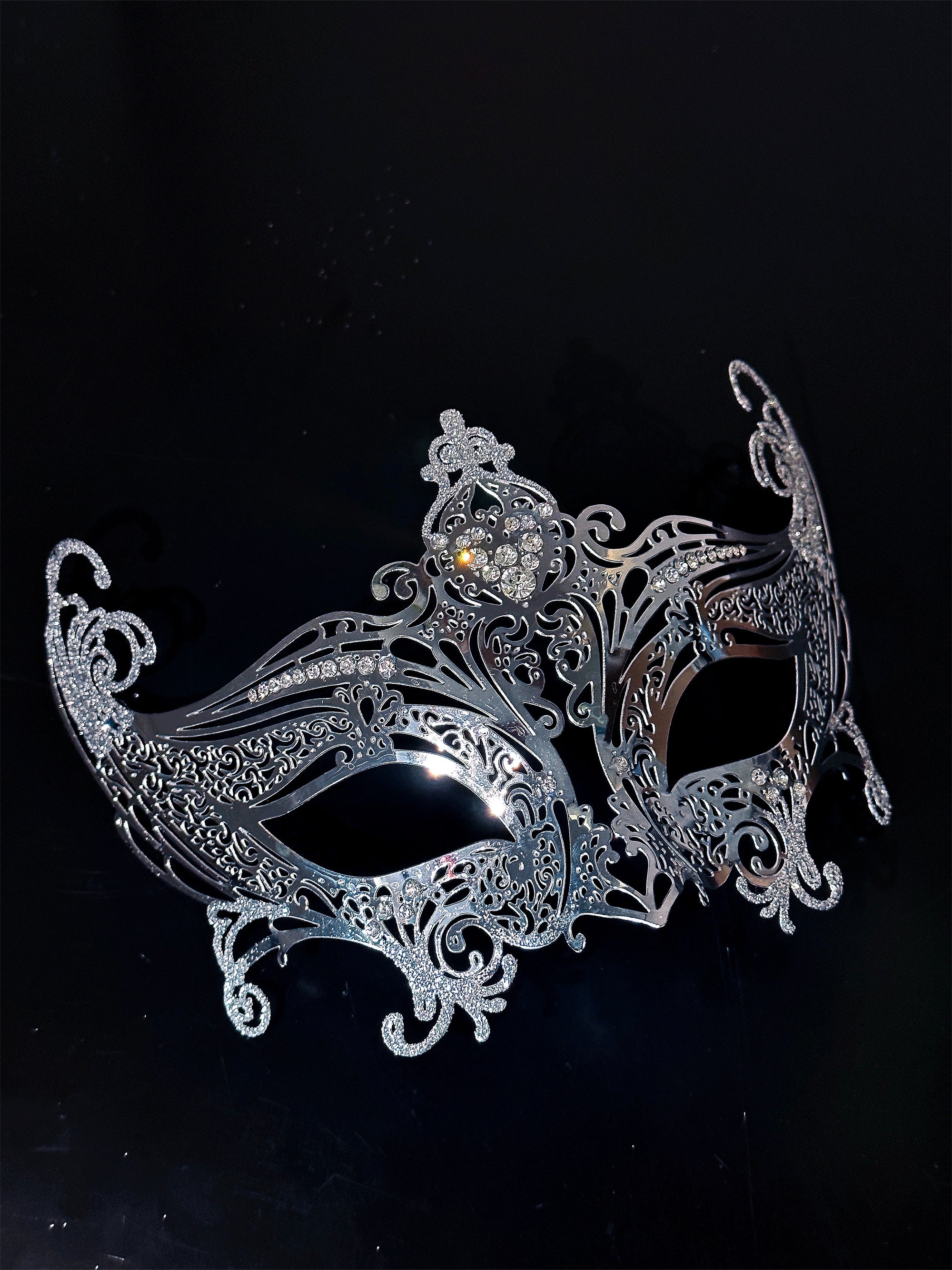 Gossip Mask with Glitter - Silver – Masquerade Store