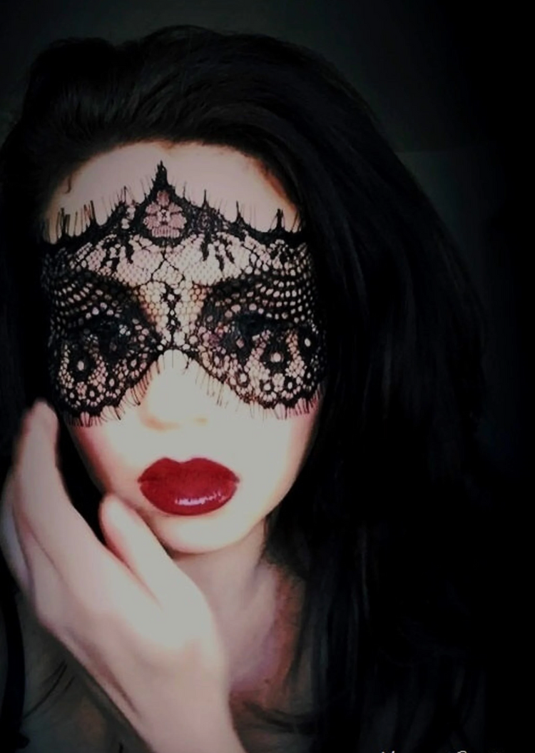 Masquerade Definition & Meaning: Everything You'd Need to Know ...
