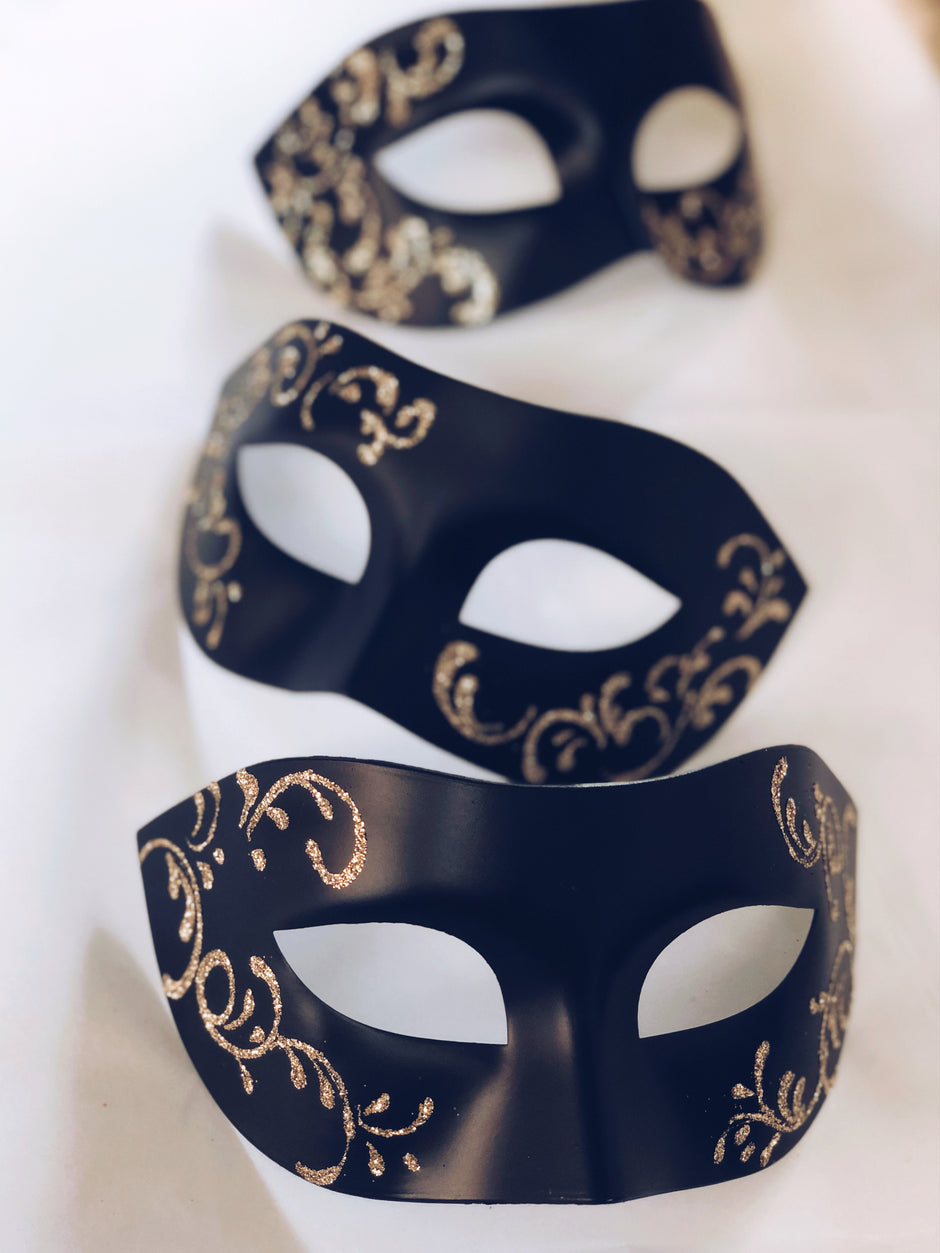Gold Masquerade Masks for Men & Women - Elegant Gold Party Masks ...